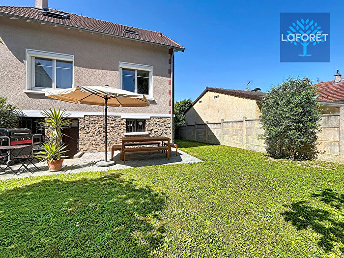 Maison 6 pièces à vendre à Noisy-le-Grand, Est