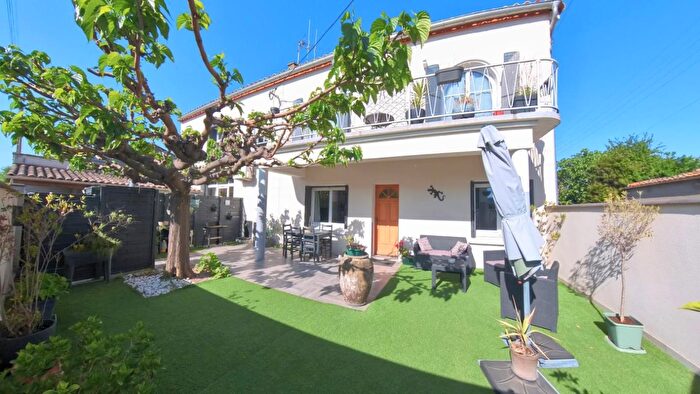 Maison à vendre - Olonzac - 8 pièces - 5 chambres