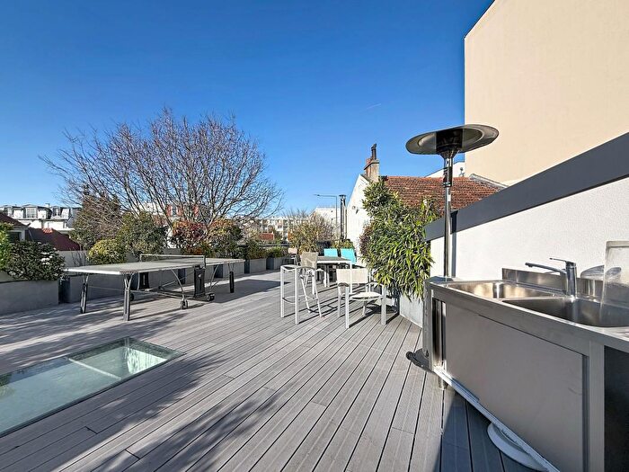 Maison à vendre - Suresnes, Plateau Ouest - 6 pièces - 5 chambres