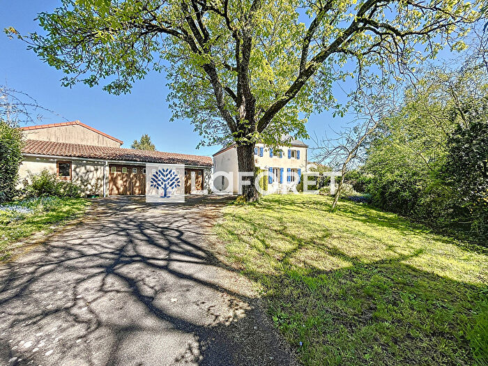 Maison à vendre - Combrand - 5 pièces - 4 chambres