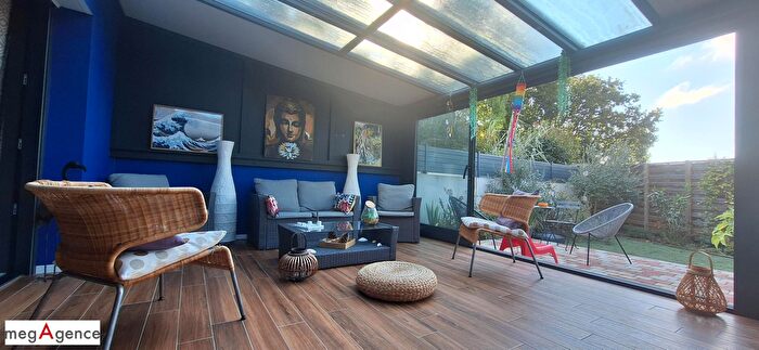 Maison à vendre - Sainte-Pazanne - 7 pièces - 4 chambres