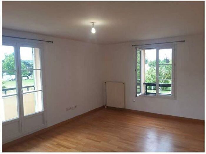 Appartement 4 pièces à louer à Village, Villepreux