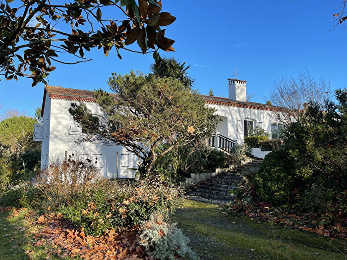 Maison à louer - Villefranche-de-Lauragais - 6 pièces - 5 chambres