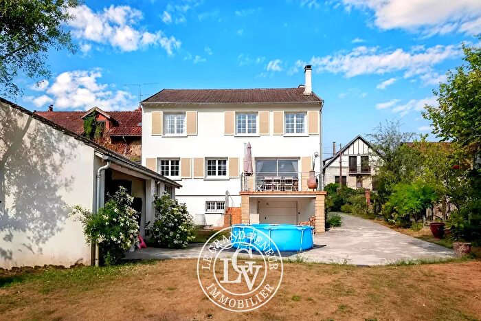 Maison 7 pièces à vendre à Samois-sur-Seine