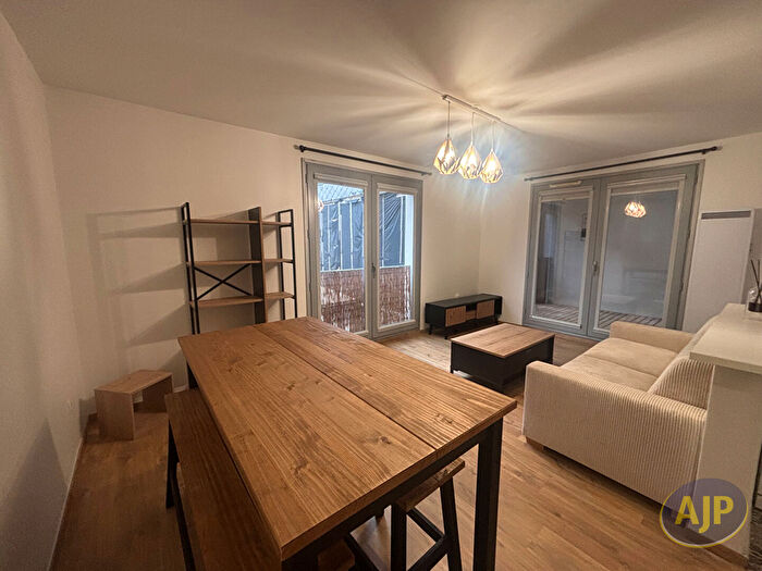 Appartement à louer - Bordeaux, Bassins à Flot - 2 pièces - 1 chambre