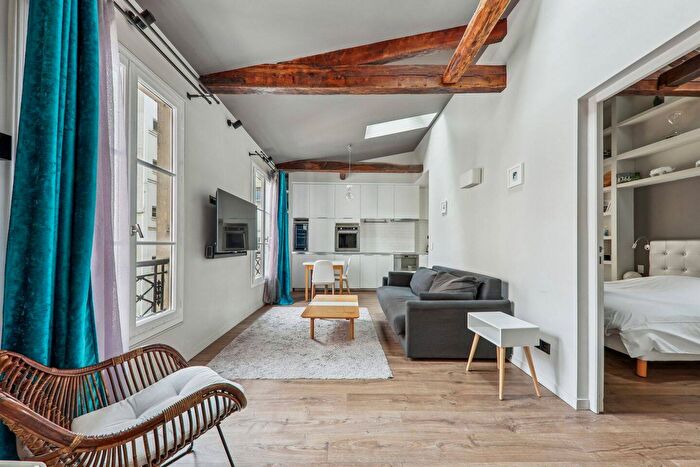 Appartement à louer - Gros Caillou, Paris ème - 2 pièces - 1 chambre