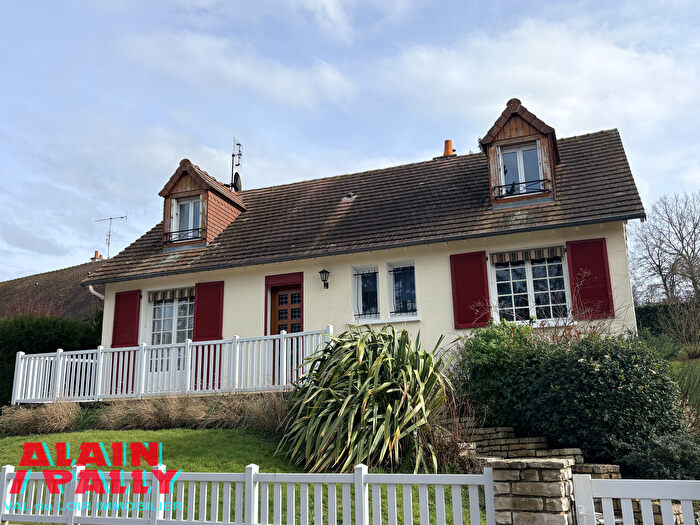 Maison à vendre - Cloyes-sur-le-Loir - 5 pièces - 3 chambres