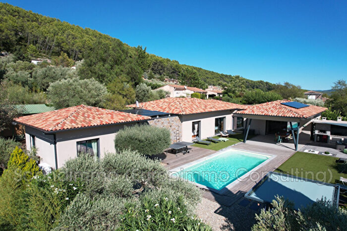 Maison à vendre - Solliès-Toucas - 7 pièces - 4 chambres