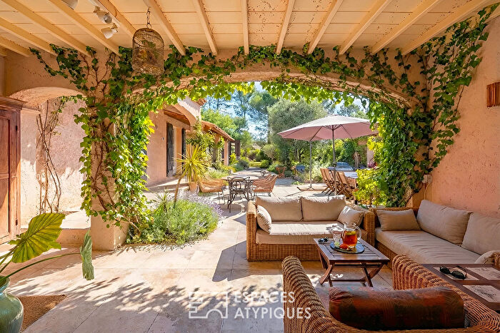 Maison 8 pièces à vendre à Saint-Paul-en-Forêt
