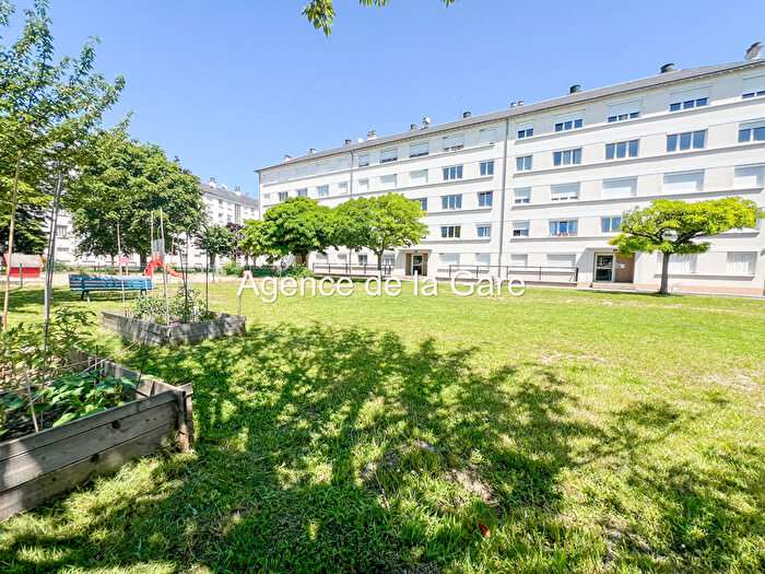 Houilles, La Main de Fer : Appartement 4 pièces à vendre