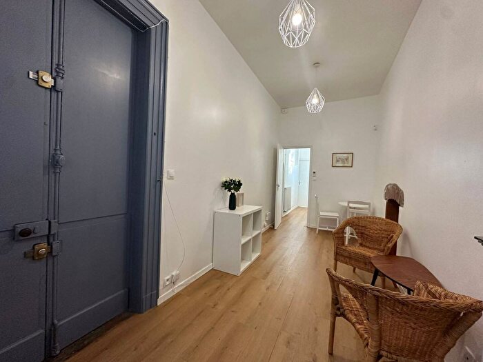 Appartement à louer - Pau - 2 pièces - 1 chambre