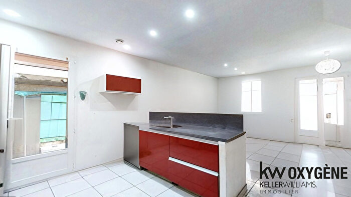 Maison à vendre - Saint-Estève - 4 pièces - 3 chambres