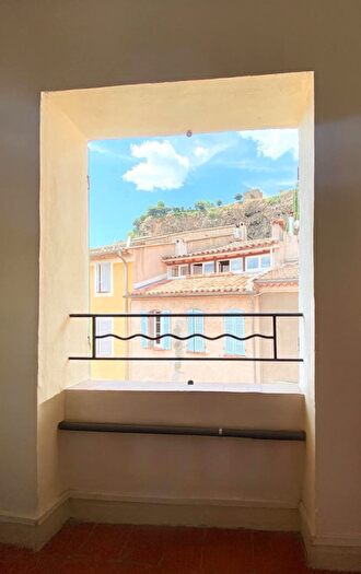 Maison à vendre - Cotignac - 6 pièces - 5 chambres