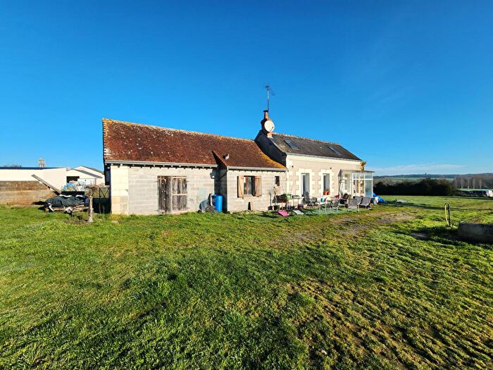 Maison à vendre - Perrusson - 4 pièces - 2 chambres