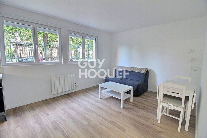 Monsivry, Villejuif : Appartement 1 pièce à louer