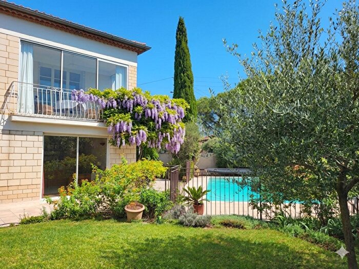 Maison à vendre - Villeneuve-lès-Avignon, LErmitage - 7 pièces - 5 chambres