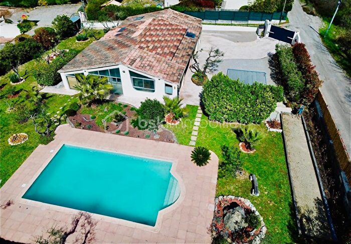 Maison à vendre - Le Thoronet - 5 pièces - 4 chambres