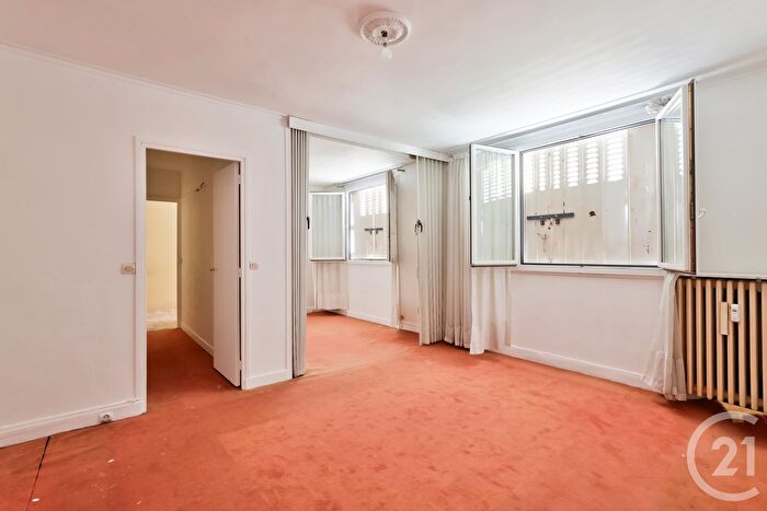 Appartement à vendre - Aubervilliers, Centre-ville, Victor Hugo - 3 pièces - 1 chambre