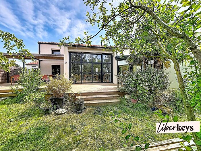 Maison 7 pièces à Lîle-dOlonne, à vendre