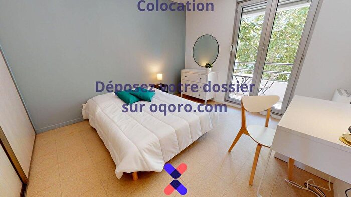 Appartement à louer - La Villette, Lyon ème arrondissement - 7 pièces - 6 chambres