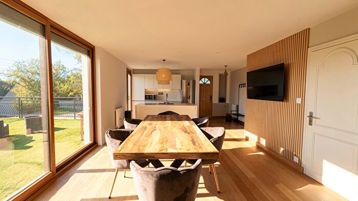 Appartement 8 pièces à louer - Noyal-Châtillon-sur-Seiche