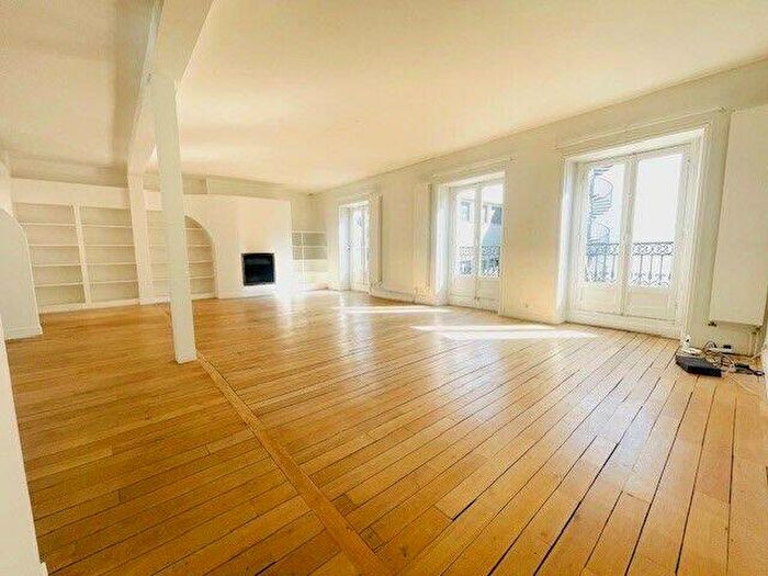 Chaillot, Paris 16ème arrondissement : Appartement 7 pièces à louer