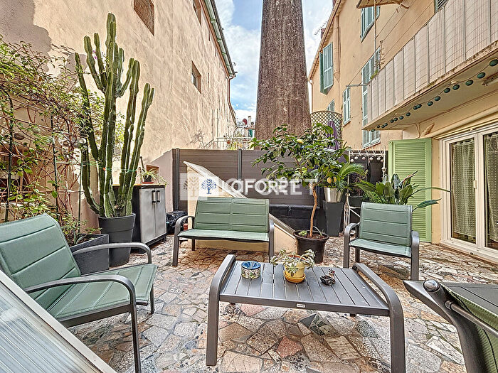 Appartement à vendre - Menton, Hôtel de Ville, Vieille Ville, Musée, Madone, Carnolès - 3 pièces - 2 chambres