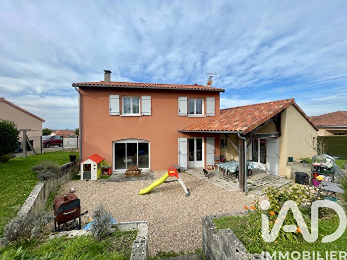 Maison à vendre - Brigueuil - 4 pièces - 3 chambres