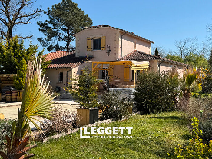 Maison à vendre - Saint-Romain-et-Saint-Clément - 5 pièces - 4 chambres