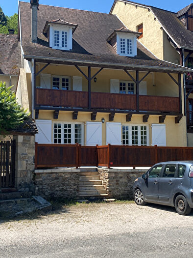 Maison à vendre - Beaulieu-sur-Dordogne - 8 pièces - 6 chambres