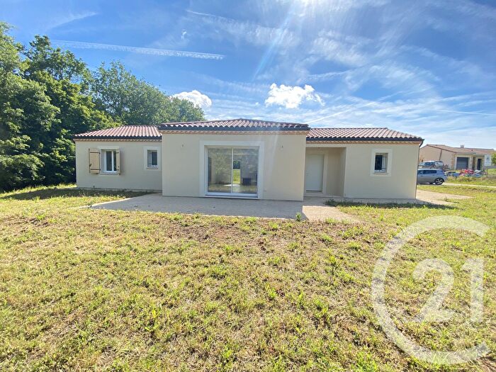 Maison 4 pièces à louer à Proissans