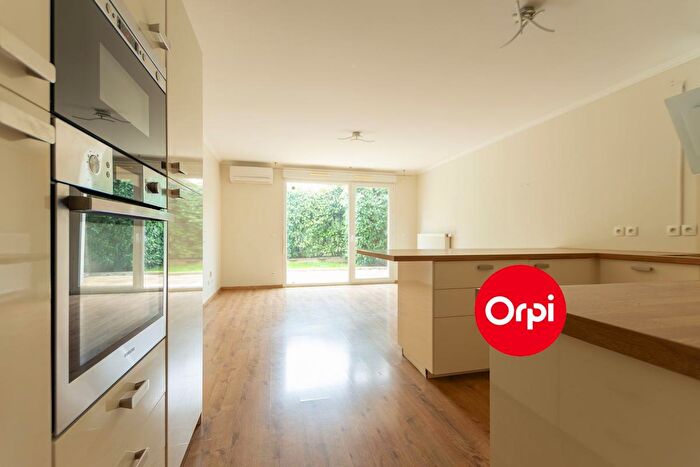 Appartement à vendre - Mions - 3 pièces - 2 chambres