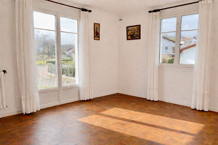 Maison à vendre - Ciboure - 8 pièces - 6 chambres