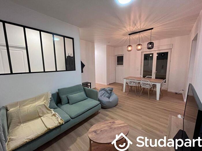 Appartement à louer - Fresnoy Mackellerie-Armentières, Roubaix - 1 pièce - 1 chambre