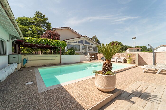 Maison 7 pièces à Mont-de-Marsan, Saint-Médard, à vendre