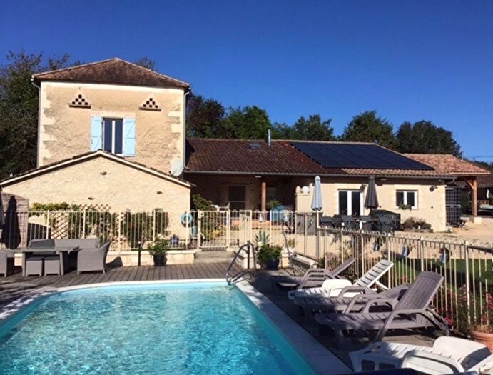 Maison à vendre - Villeréal - 10 pièces - 5 chambres