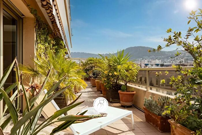 Appartement 3 pièces à Nice, Acropolis, République, à vendre