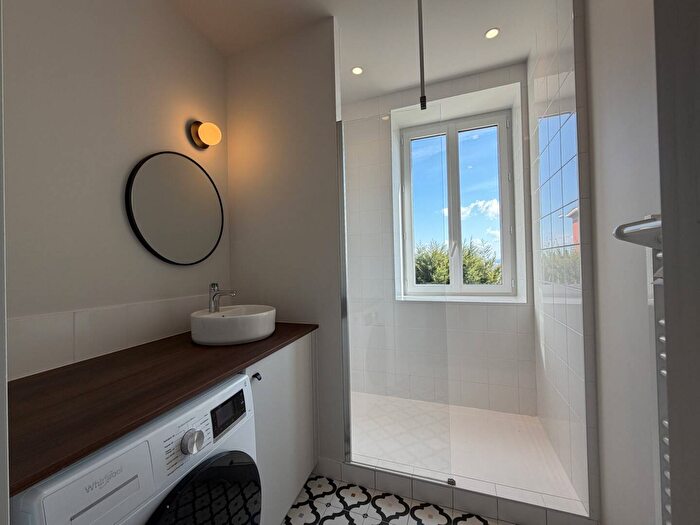 Appartement à louer - Lyon ème arrondissement - 2 pièces - 1 chambre