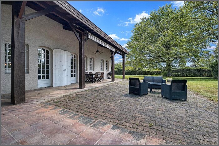Maison à vendre - Léognan - 6 pièces - 4 chambres