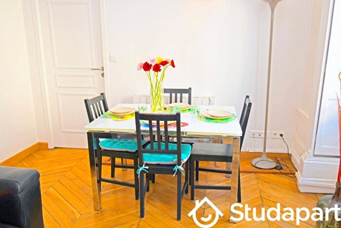 Appartement à louer - Presquîle, Centre ville, Cordeliers, Lyon ème arrondissement - 3 pièces - 1 chambre