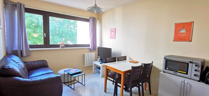Appartement à vendre - La Chaussée-Saint-Victor - 2 pièces - 1 chambre