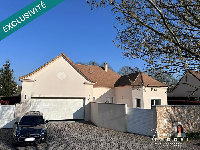 Maison à vendre - Limours - 10 pièces - 7 chambres