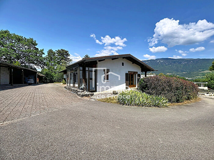 Maison 6 pièces à Châtillon-en-Michaille, à vendre