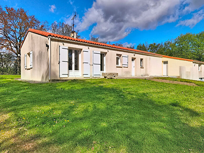 Maison 6 pièces à vendre à Le Poiré-sur-Vie