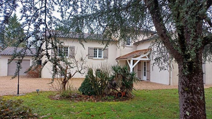 Maison à vendre - Rouffignac-Saint-Cernin-de-Reilhac - 7 pièces - 5 chambres