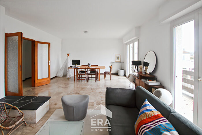 Appartement à vendre - Pessac, Bourg - 5 pièces - 3 chambres