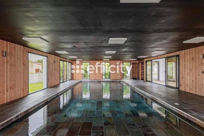 Maison 14 pièces à vendre - Villenave-dOrnon, Pontac, La Générale