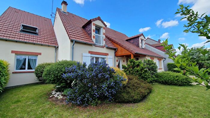 Fleury-les-Aubrais, Clos de la Grande Salle, Villevaude, Vallée, Ormes du Mail : Maison 6 pièces à vendre