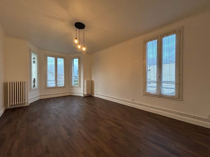 Appartement à louer - Jean Jaurès-Président Pompidou, Gagny - 3 pièces - 2 chambres