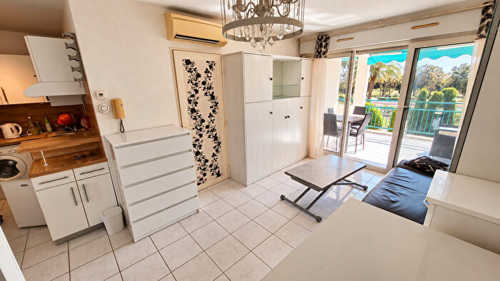 Appartement 2 pièces à vendre - Antibes, Antibes-les-Pins, Trianon, Le Fournel, Peyregoue